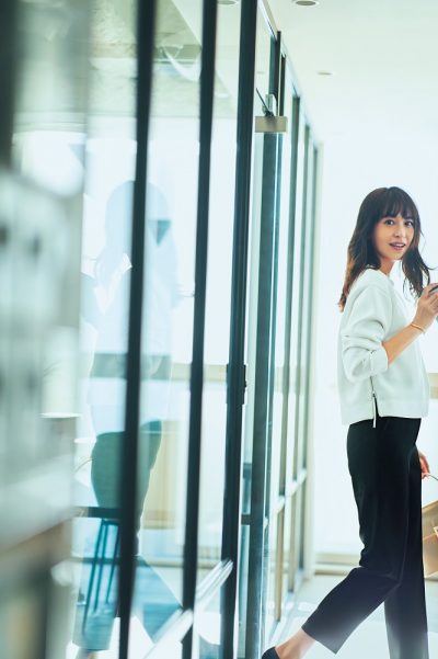 青木裕子さん「お受験は当初子どもに無理やり勉強させることだと思い込んでいました」 | VERY