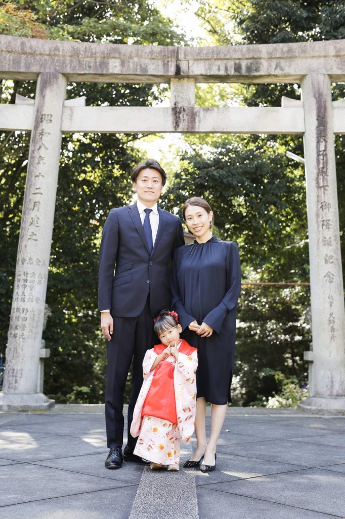 【七五三SNAP】“洋服派”ママは何を着た？子どもが映える当日コーデを拝見 | VERY