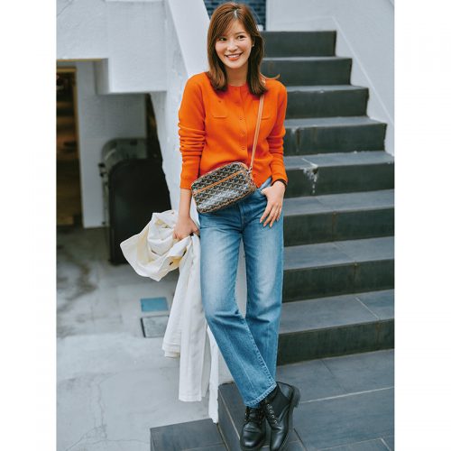 【イロチ買い続々】一枚でサマ見え『CABaNのカラーカーデ』はママ必携！ | VERY