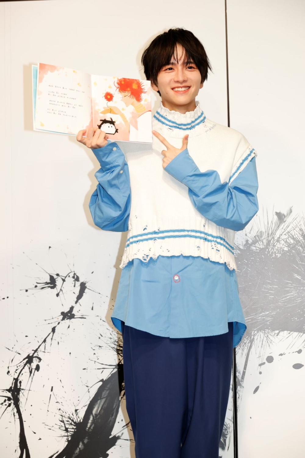 板垣李光人さん初の読み聞かせは恥ずかしさも｜初の絵本が発売中！ | VERY